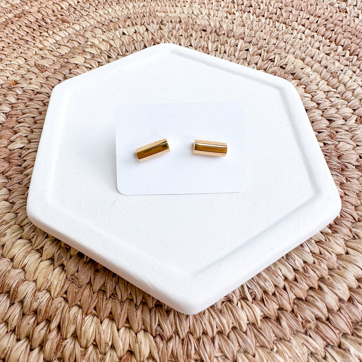 *Premium 18k Gold Plated GEO BAR studs – Campbells and Chaos