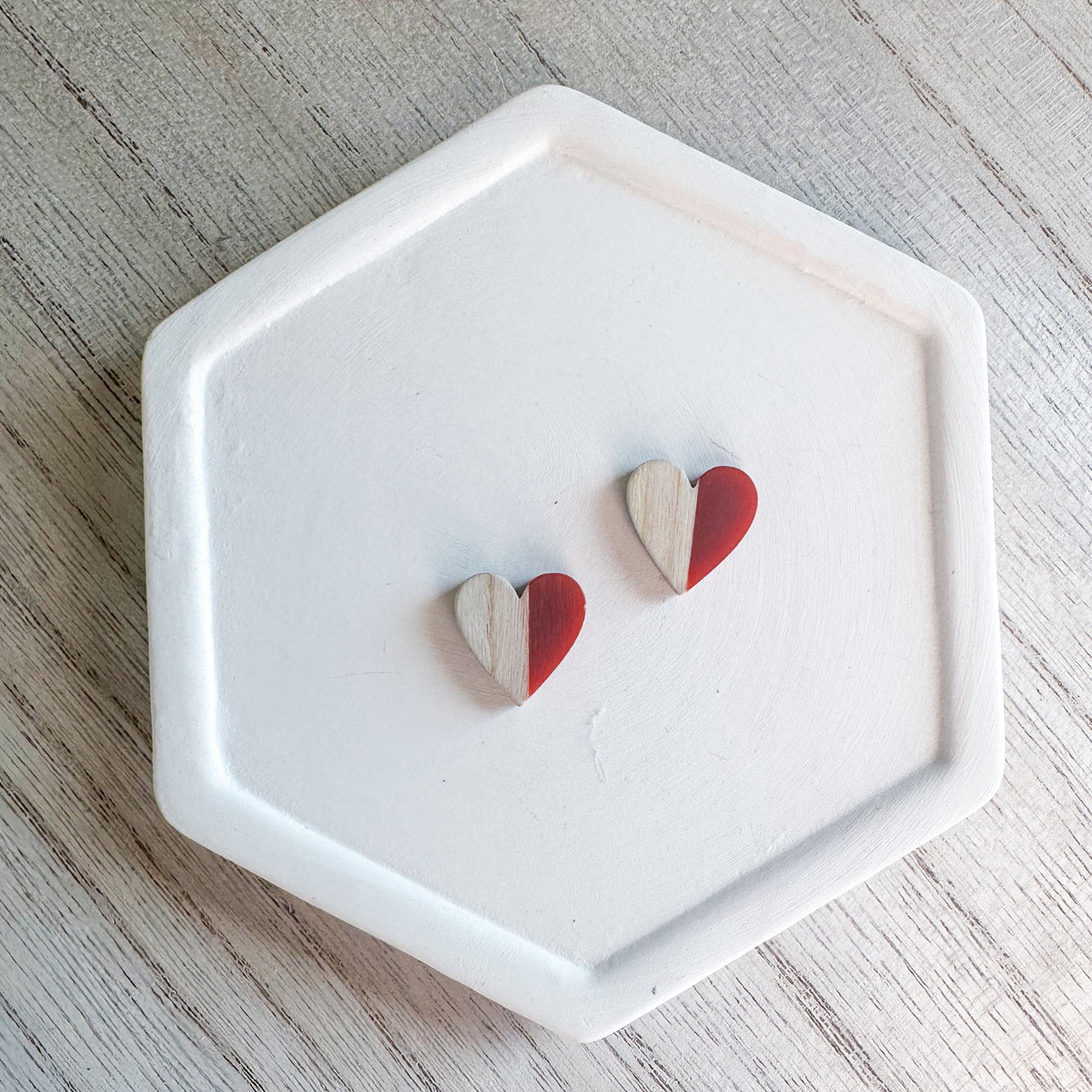 W/R Wood and Resin RED MINI HEART Cabochons – Campbells and Chaos